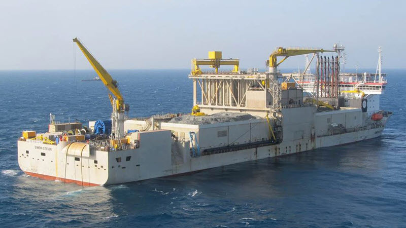 Maritime crane operator